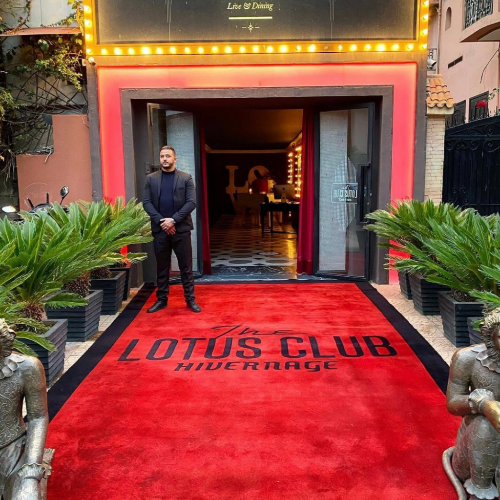 Lotus Club – Unreal live shows & a fantastic international menu